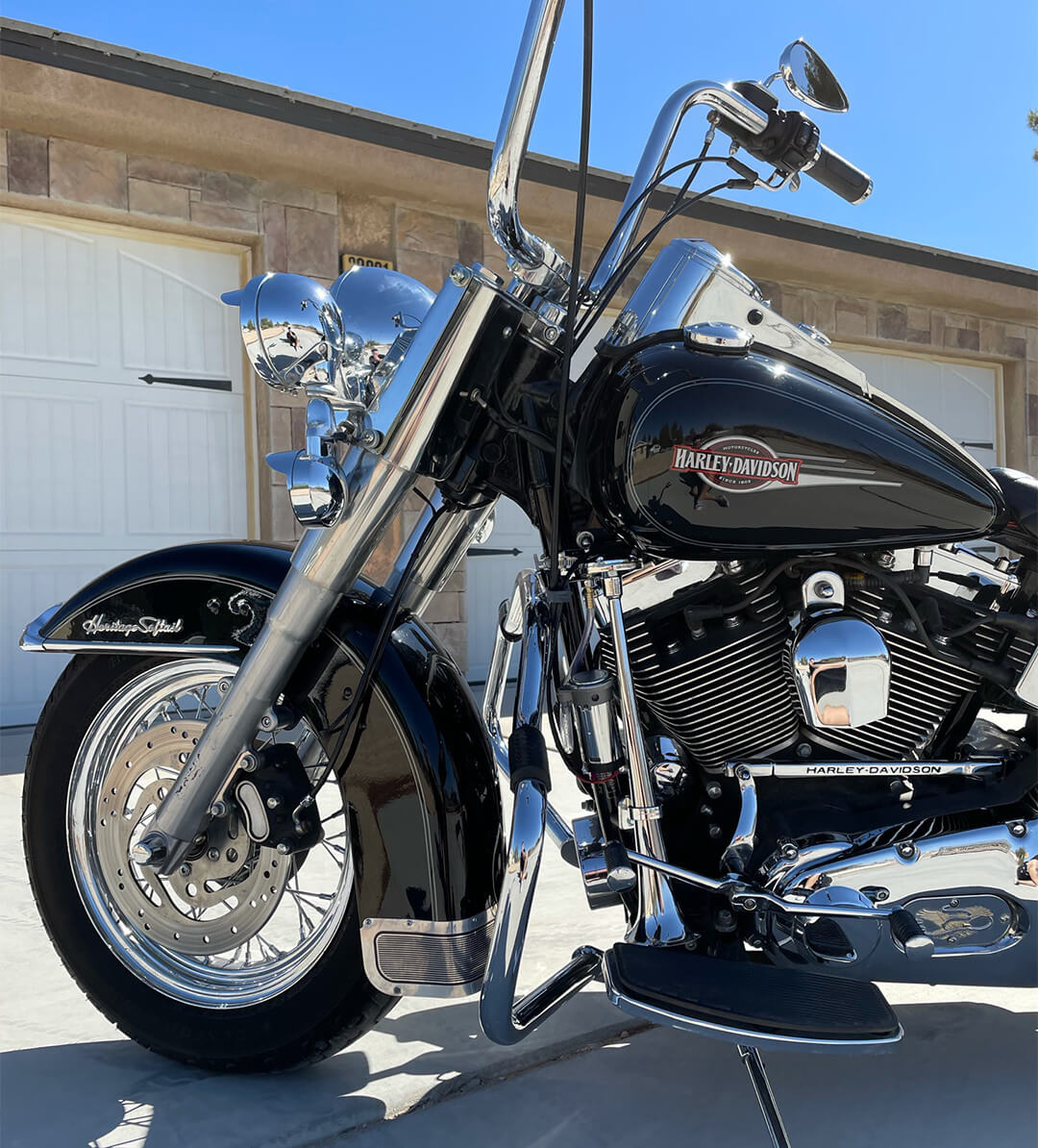 Heritage Softail Classic - MotoHorn